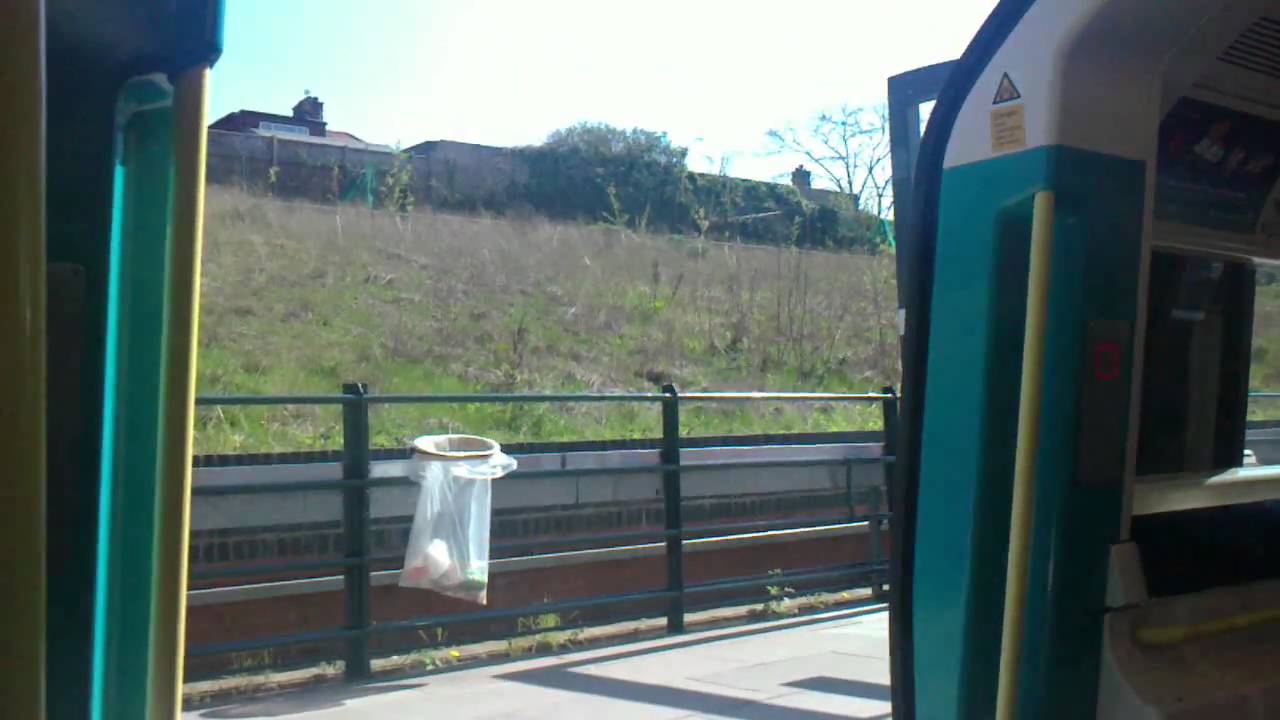 Journey on the Jubilee Line from Canons Park to Neasden - YouTube