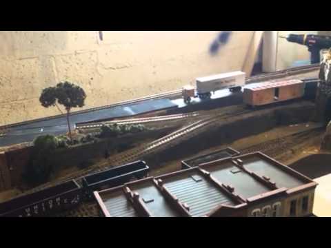 Model train: hump yard in operation - far view - YouTube