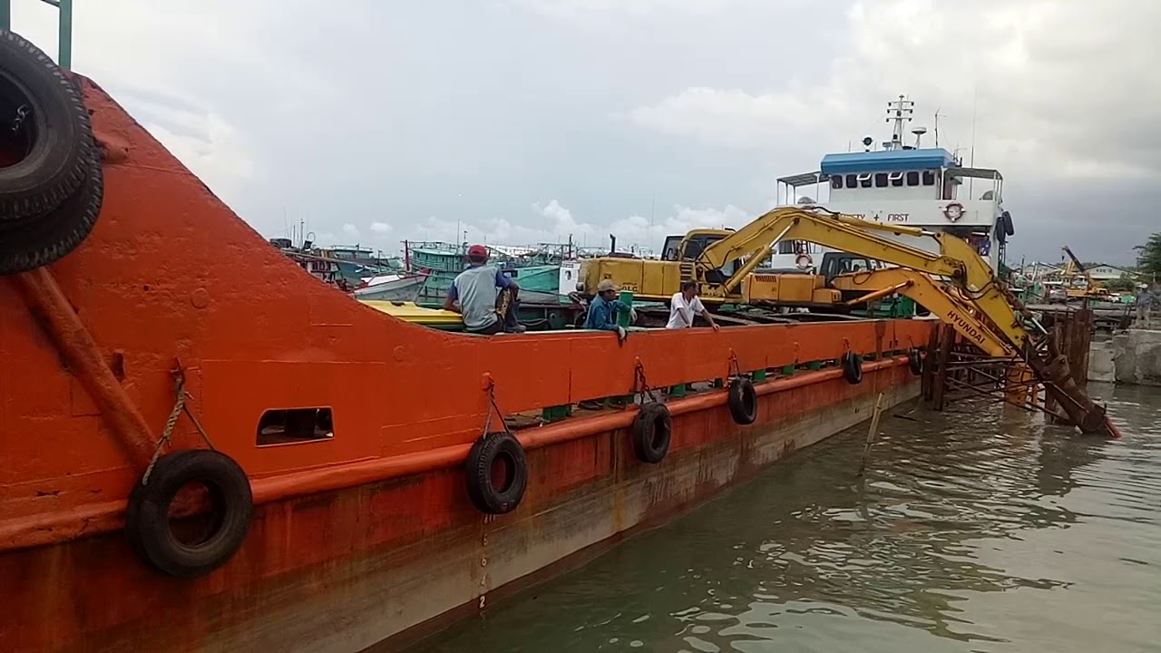 Exavator Long double arm - YouTube