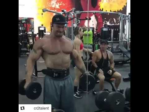 Caleb Blanchard working his delts - YouTube