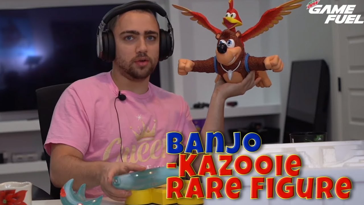 Mizkif Builds Rare Banjo Kazooie Figure | 160/500 - YouTube