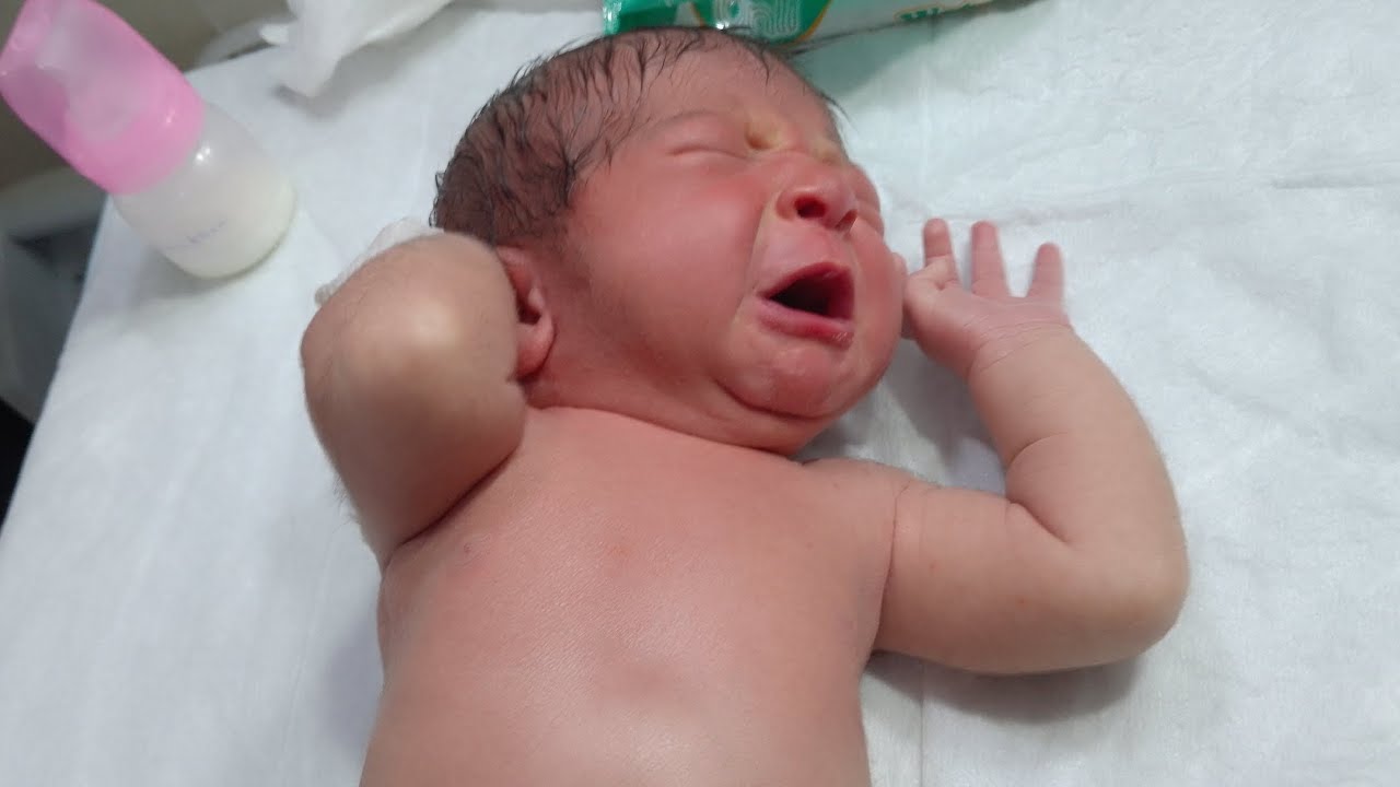 Newborn Baby Initial Assessment | Check RBS & Temperature | NICU Baby ...