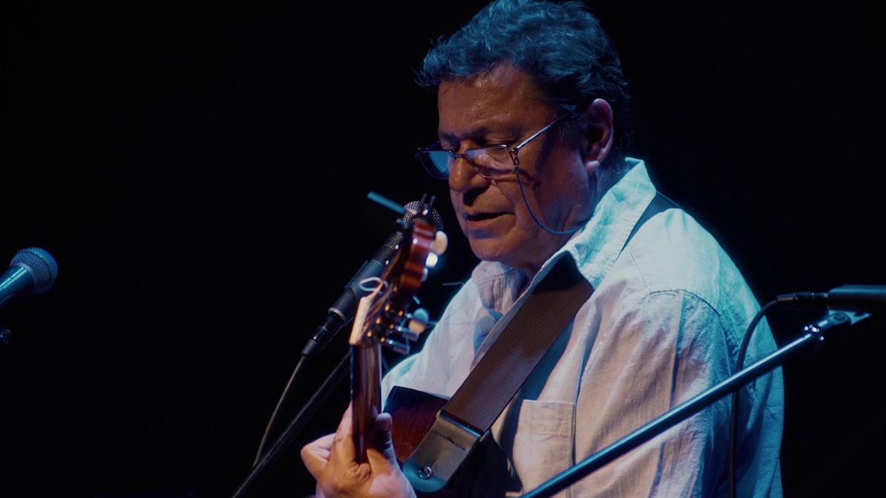 "Deja la vida volar," interpretada por José Seves - YouTube