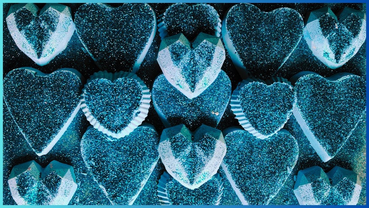 Crunchy Blue Gym Chalk Hearts 💙 | ASMR | Gym Chalk Crush | Gym Chalk ...