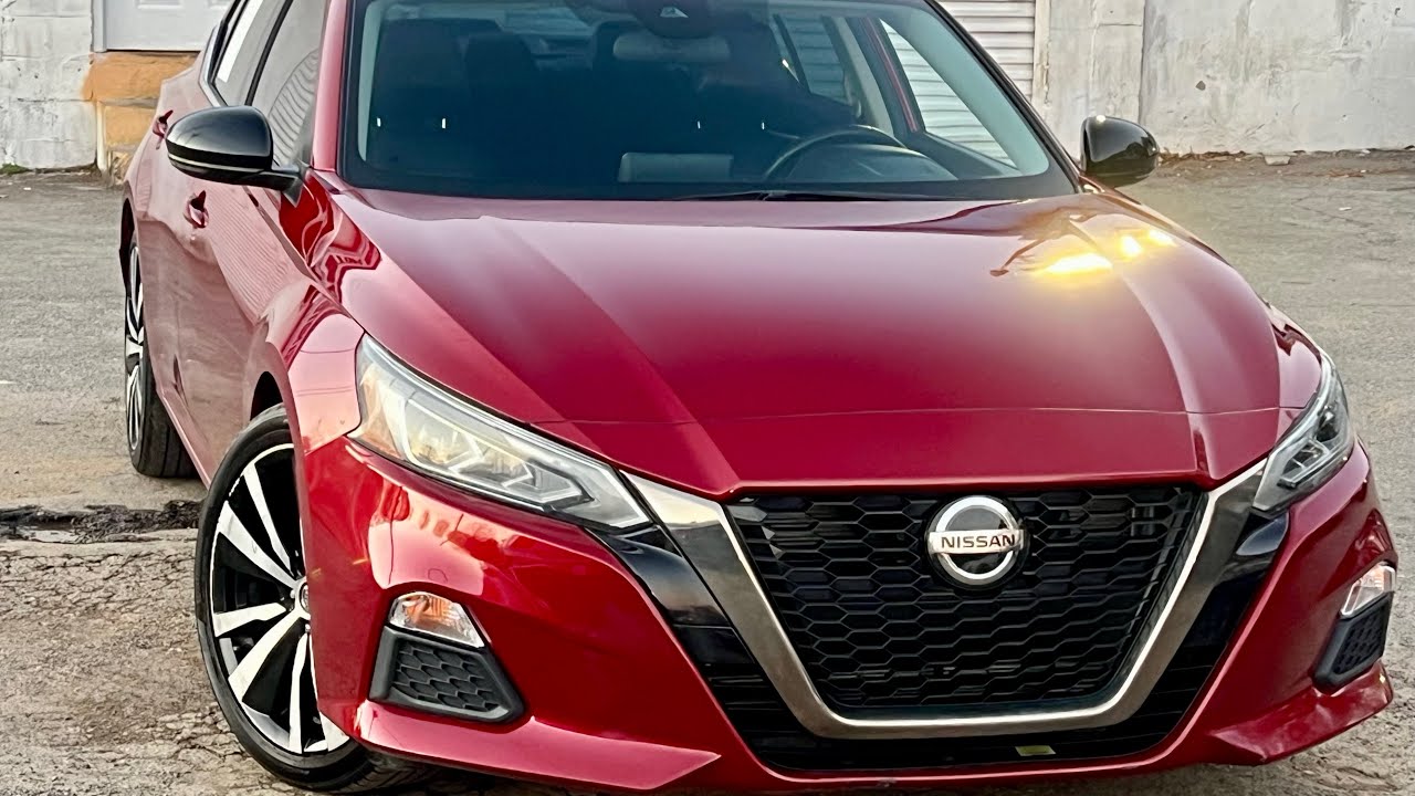 2020 Nissan Altima SR walk around video - YouTube