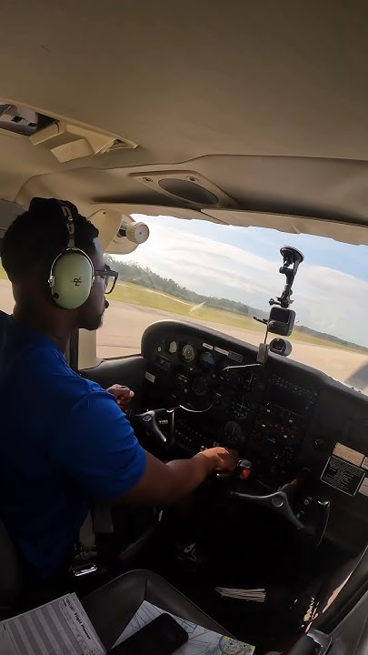 First Student Solo || Private Pilot #pilot #aviation - YouTube