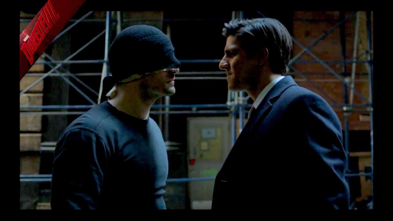 DAREDEVIL 3X08 - ¿Cual es el nombre? - Daredevil y el Agente Nadeem ...