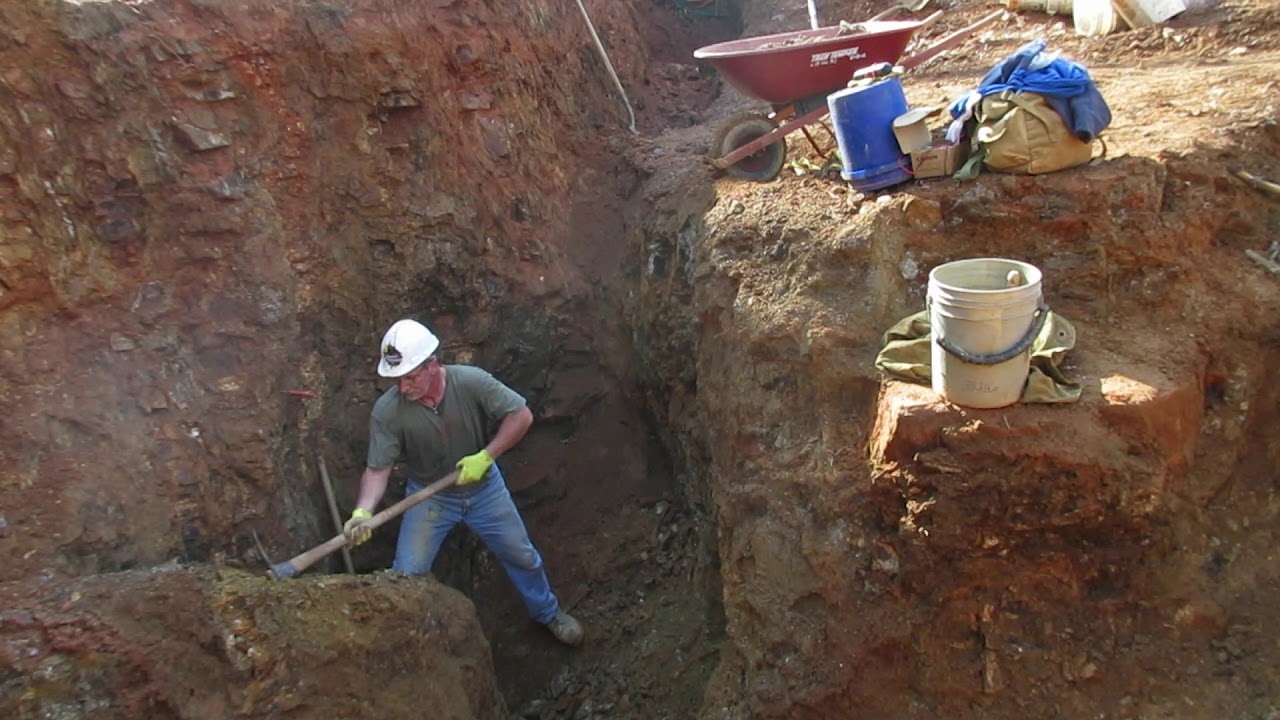 2*10*18 Just another day of mining at Emerald Hollow Mine in Hiddenite ...