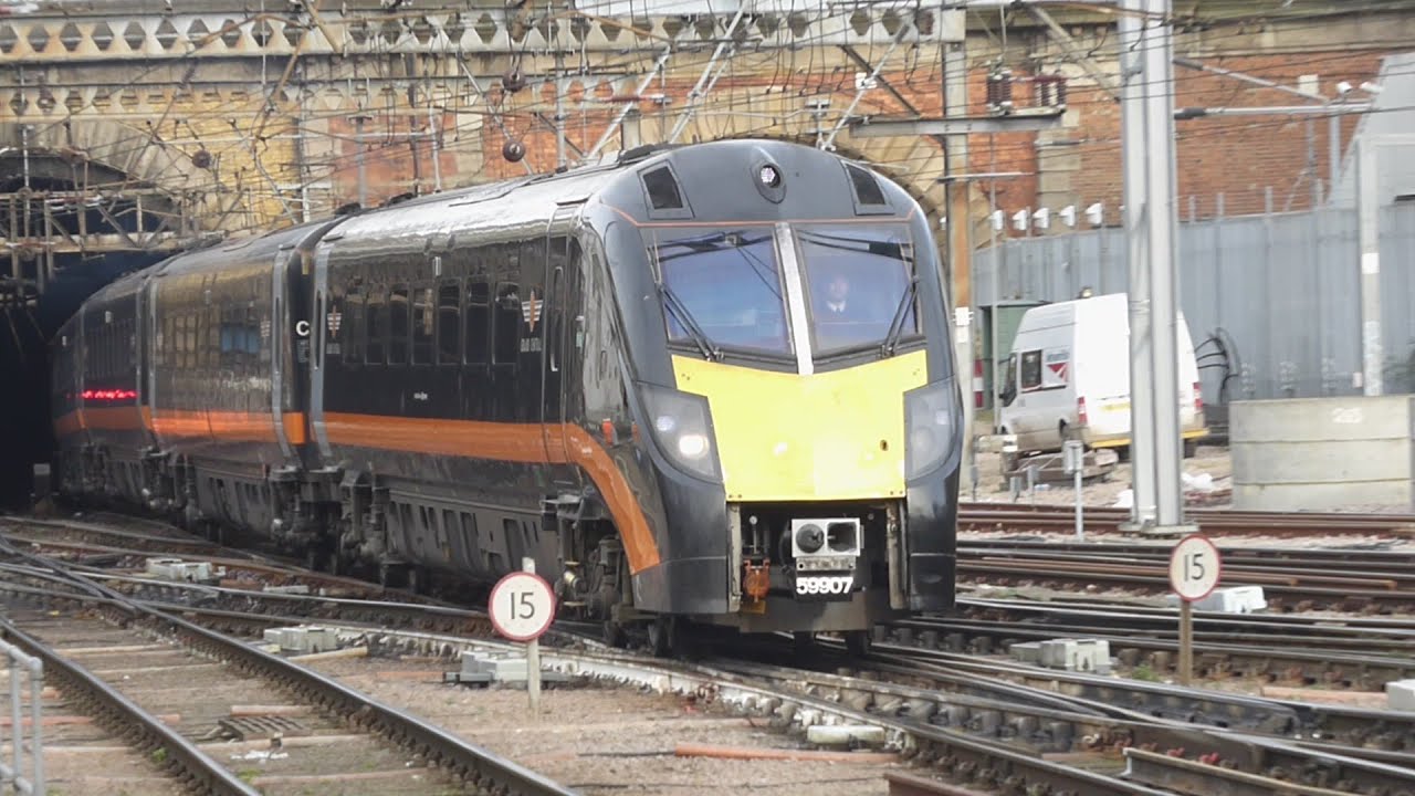 Grand Central Class 180 arrives at London King's Cross (2/2/15) - YouTube