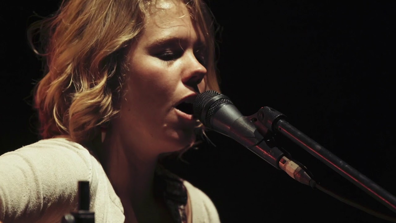 Amy & The Calamities - Before I'm Old (Live at Johnny Clegg - Harare ...