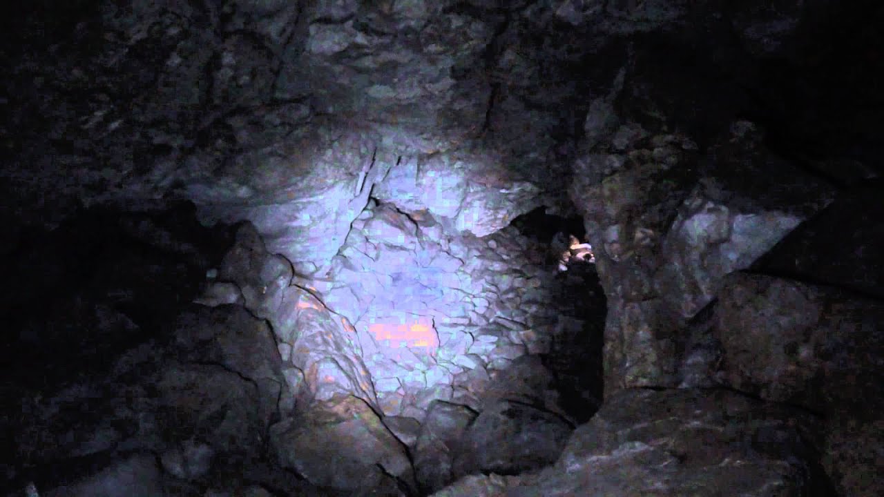 Jaskinia Raptawicka (dojście do kapliczki) part1 - YouTube