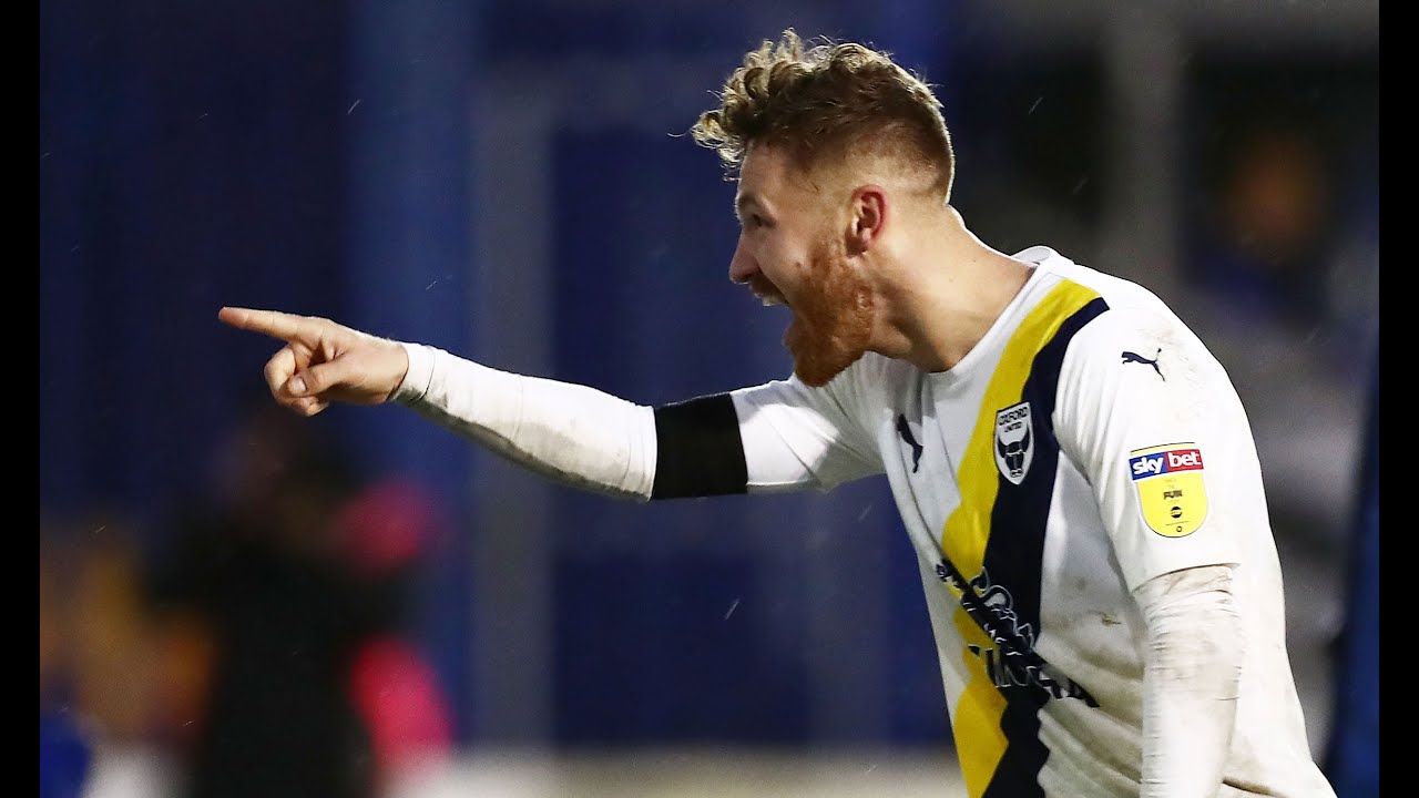 Matty Taylor Signs for Oxford United - YouTube