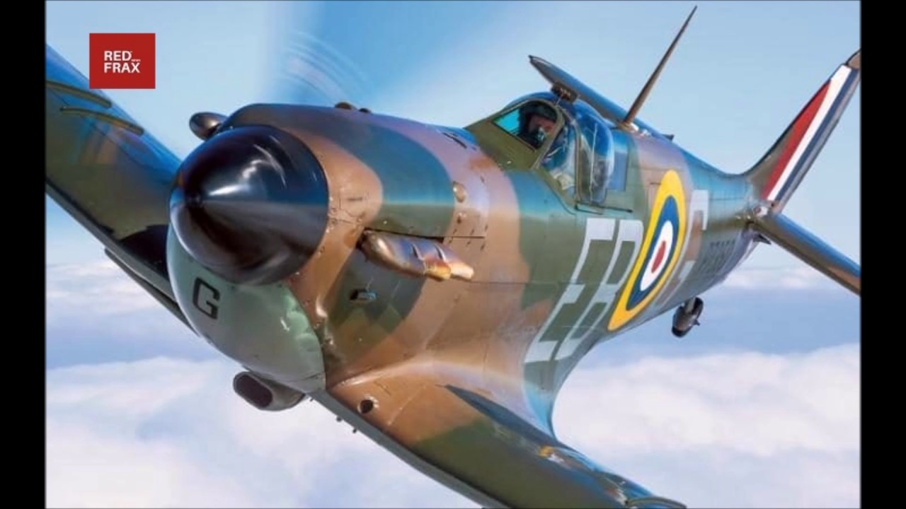 WW2 Luftwaffe fighter ace flies in RAF Spitfire for the the first time ...
