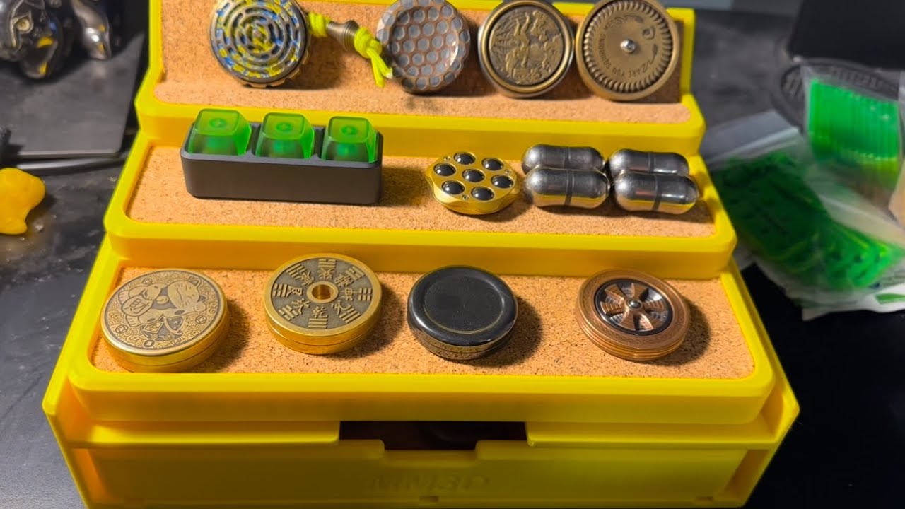 Sweet Modular Fidget Tray by MM3D - YouTube