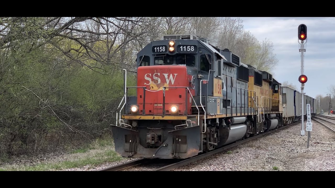 Union Pacific Freight Trains - YouTube