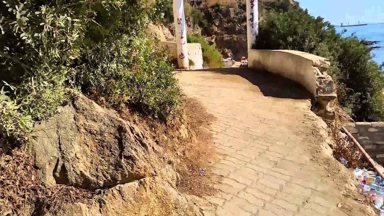 Skikda plage du coté de Stora - YouTube