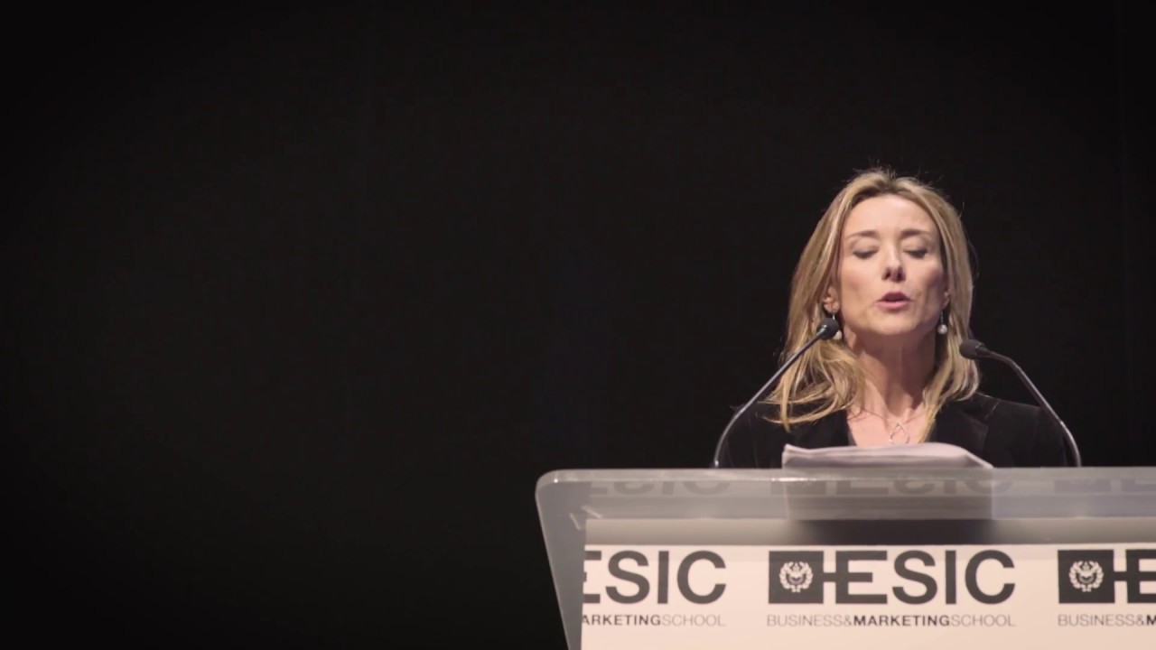 Anna Gener habla sobre la vocación en el mundo profesional - YouTube