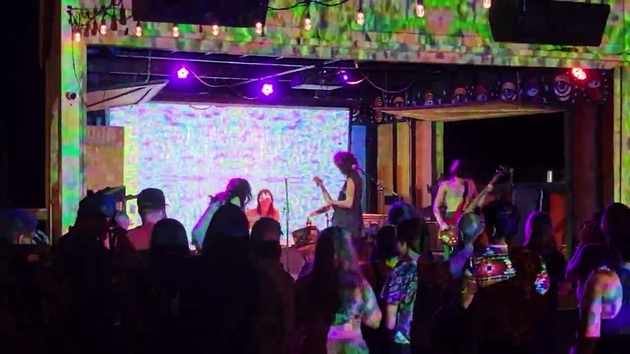 Die Spitz Austin Texas - YouTube