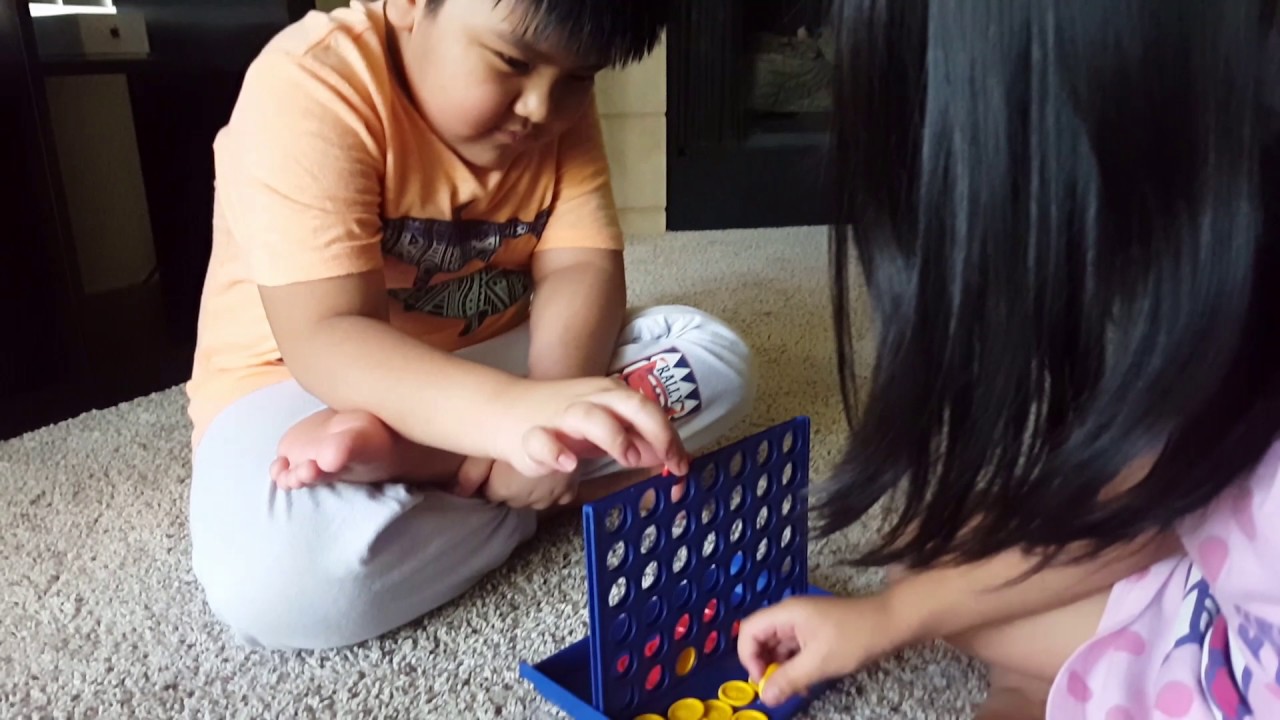 Small Connect Four! - YouTube