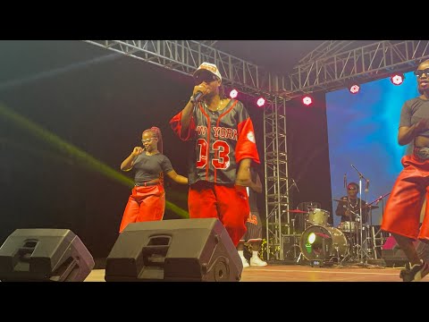 MASTERLAND: ARAPFUKAMYE KURI STAGE ARIRIMBIRA ABA FANS YONGERA AHA ICUBAHIRO IMANA 🙏