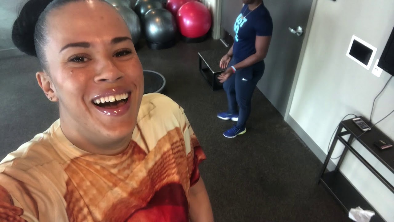 Jourdan ChaTaun demos Butternut Squash Breakfast Bowl+Talks w/Financial ...