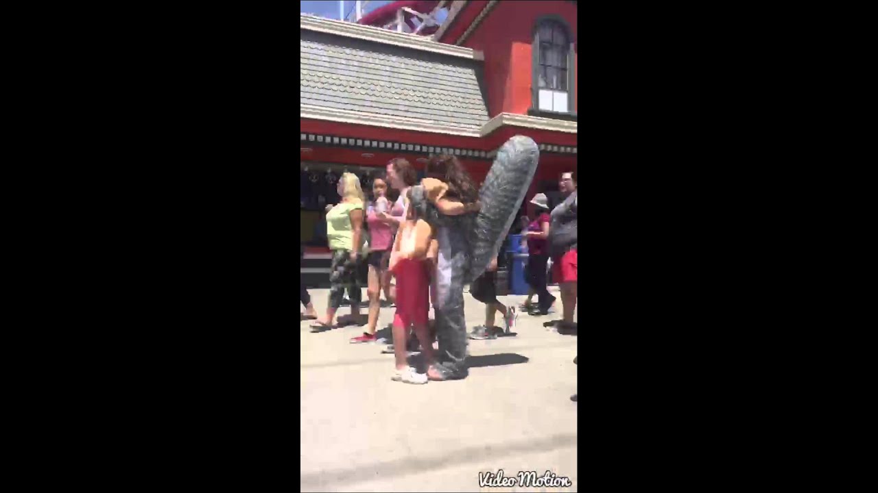 20 minute hug timelapsed to 10 seconds - YouTube