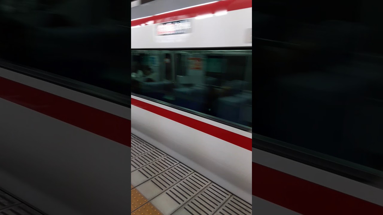 3155F＋2331F 一部特別車岐阜行き特急 名鉄一宮にて - YouTube
