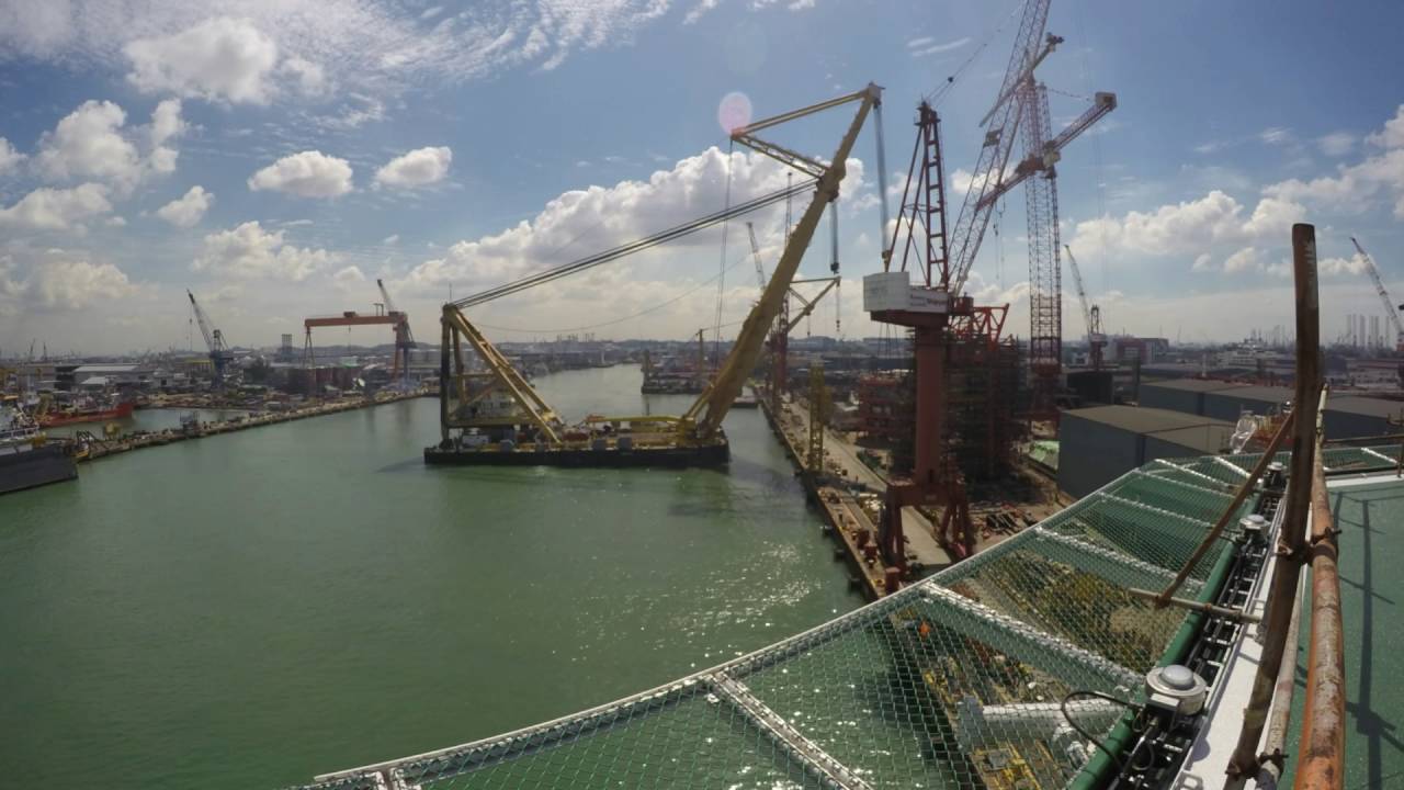 Asian Hercules II and Asian Hercules I heavy lift barges - YouTube