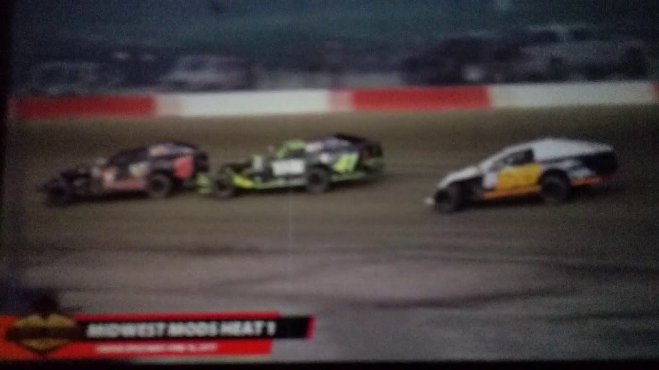Casper speedway 6-16-17 MWM heat - YouTube