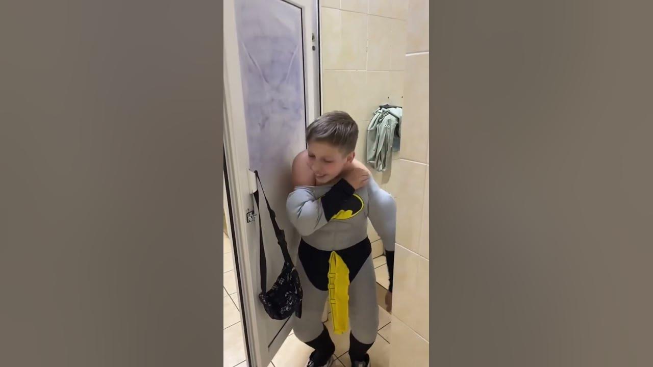 секс бетмен #мем #ребенок - YouTube