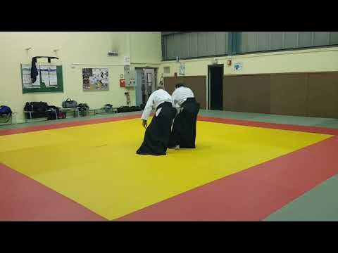 katate dori jyu waza - YouTube