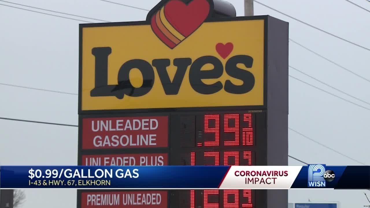 Gas for 99 cents spotted in Walworth County - YouTube