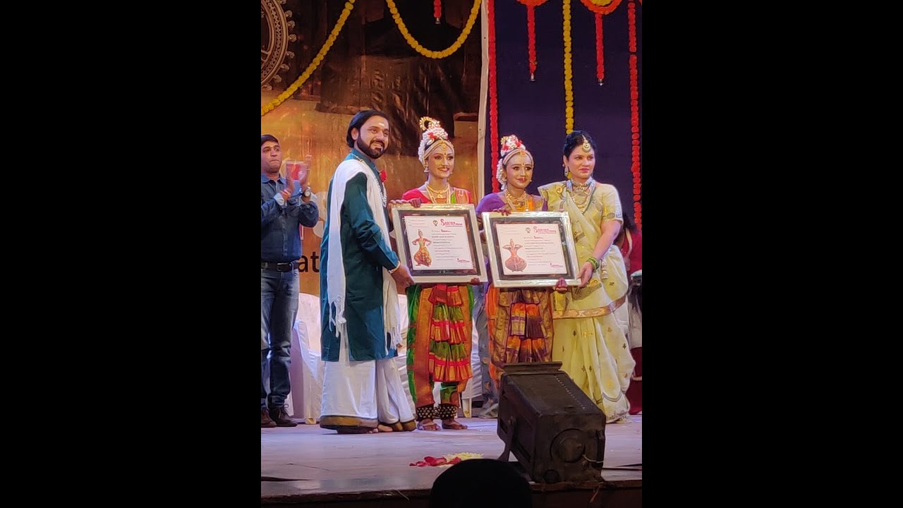 Dikshant Samaroh of Sarjanshree's desicple Aarushi Rana and Rashi Rawal ...