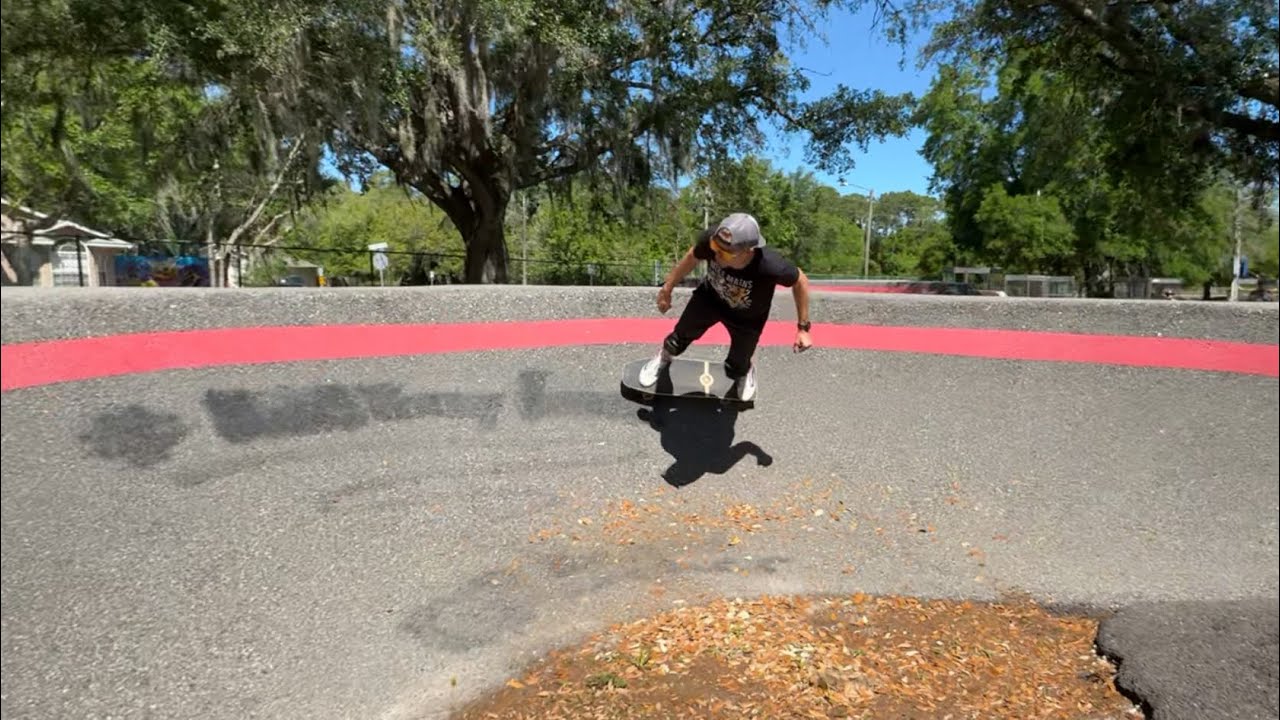 First time ever Surfskating a Pumptrack. Candyland Pumptrack and ...