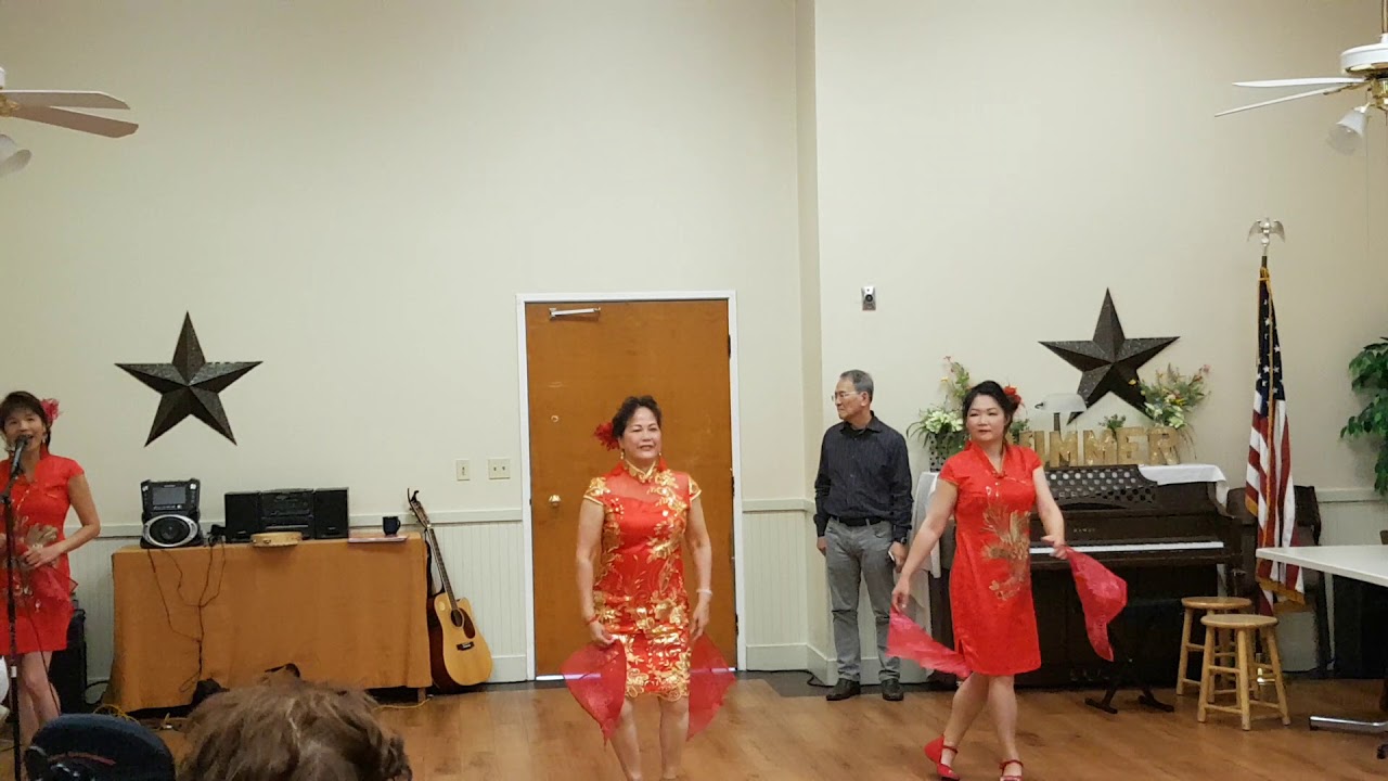 路邊野花不要採 Patty Yuen Dance By Queenie & Evelyn - YouTube