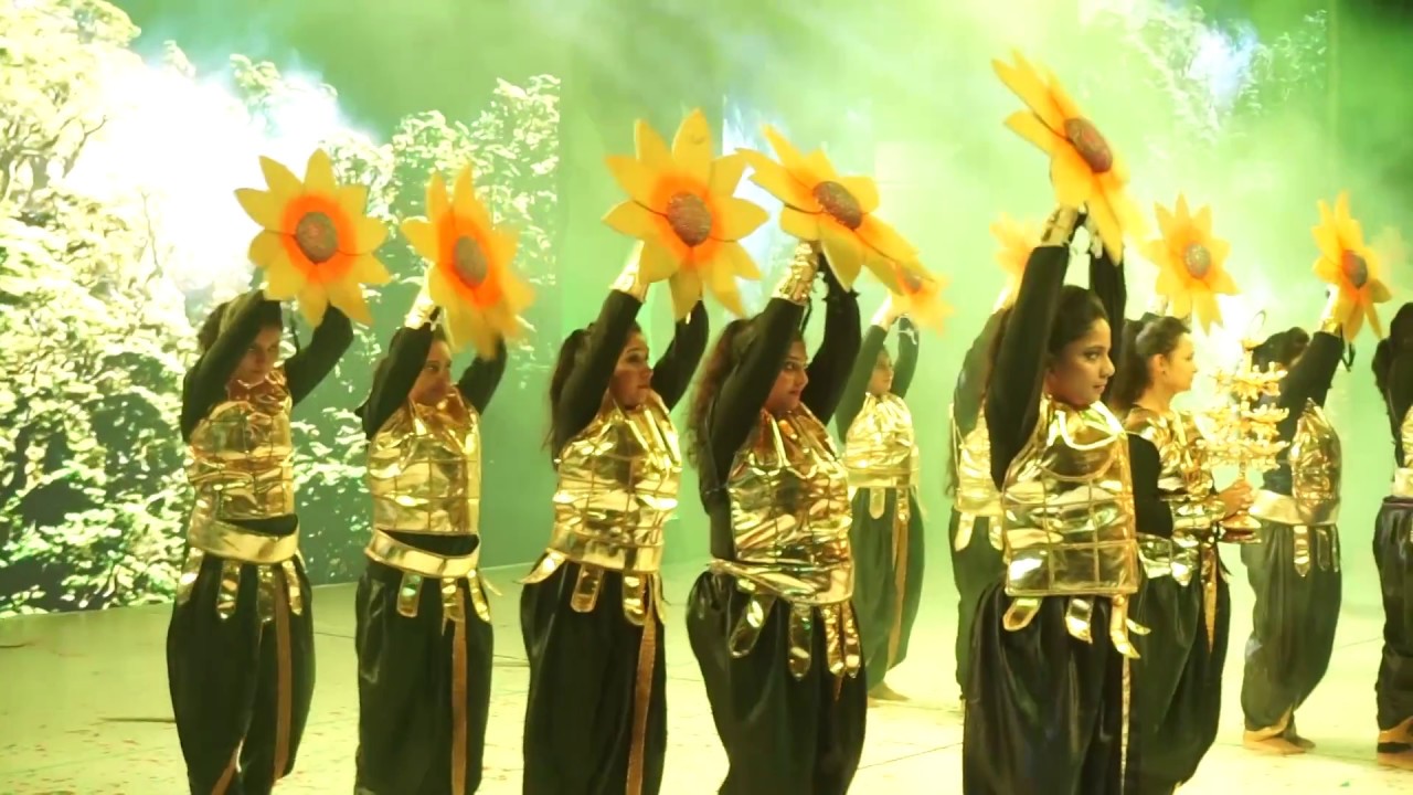 Dharmesh Dance Company EBCD 2017 Theme Bahubali - YouTube