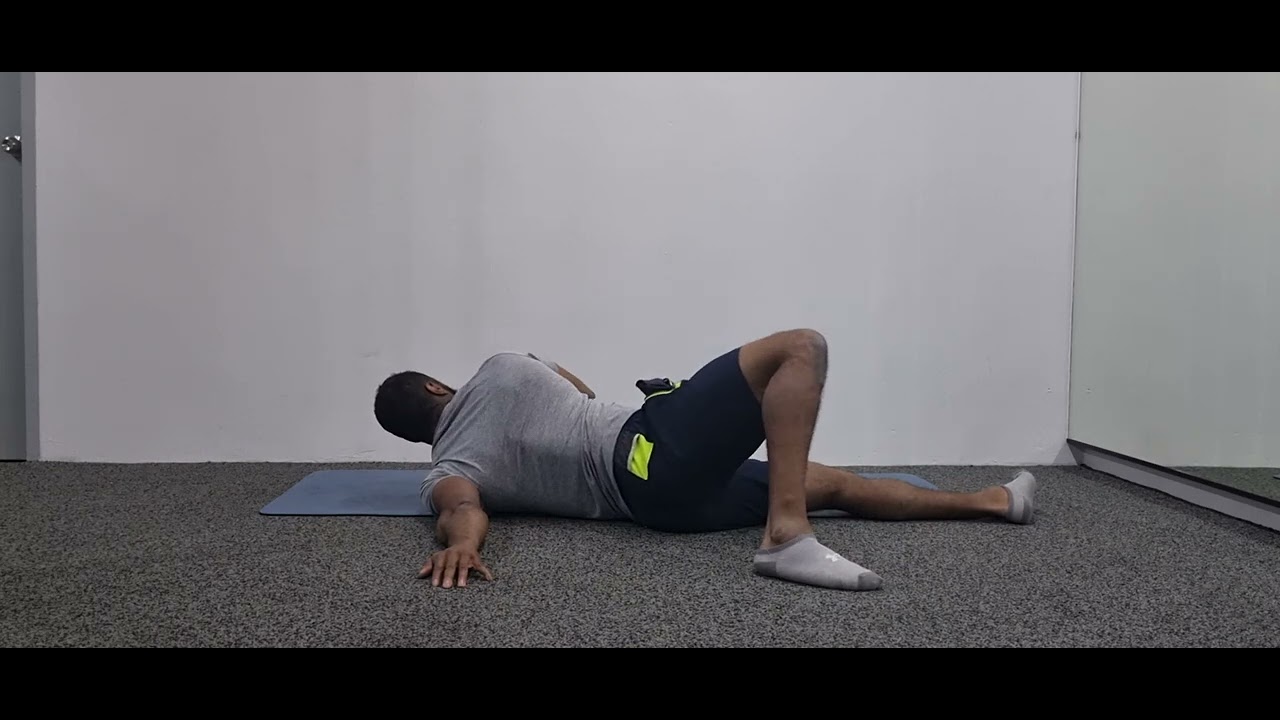 Thoracic twist with hip rotation - YouTube