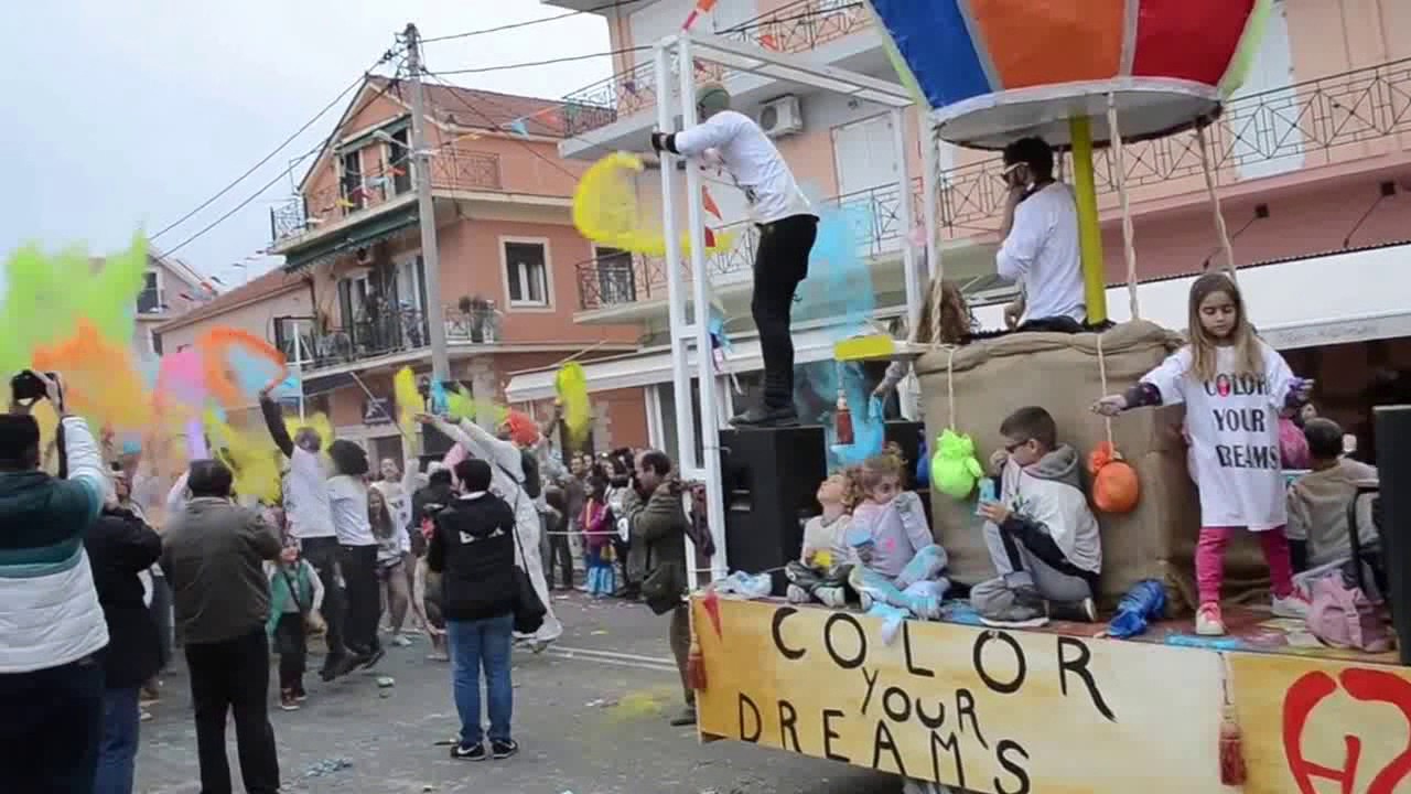 Το καρναβάλι πήρε... χρώμα | Ληξουριώτικο Καρναβάλι 2017 - YouTube