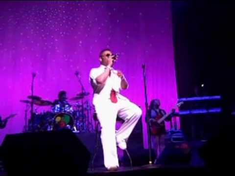 Musiq Soulchild singing Half Crazy live in Dallas, TX - YouTube