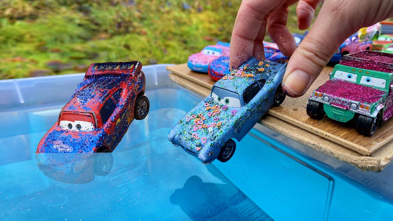 Disney Pixar Cars falling into deep pool | Lightning McQueen, Rayo ...
