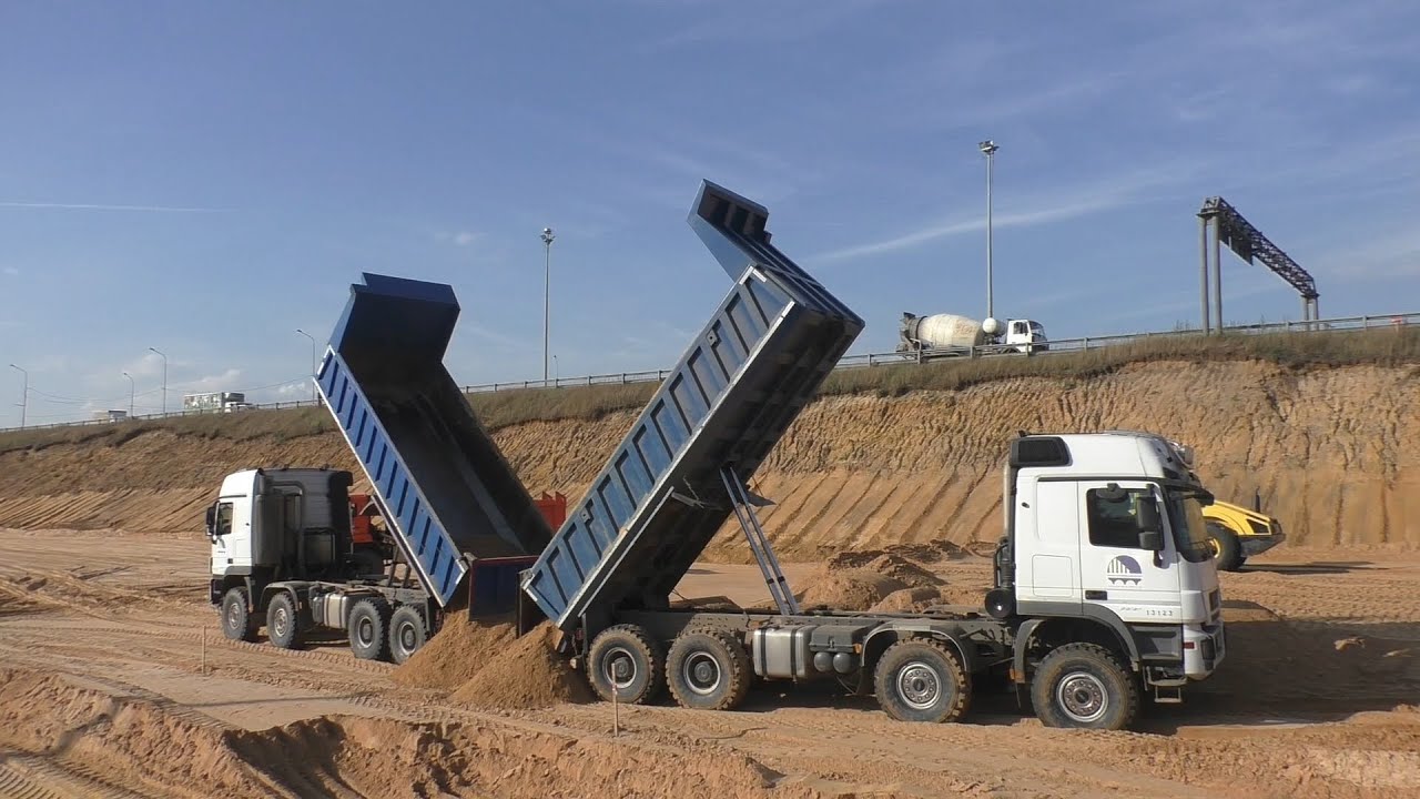 Редкие финские самосвалы Sisu Polar 8x8 перевозят песок, часть 2 - YouTube