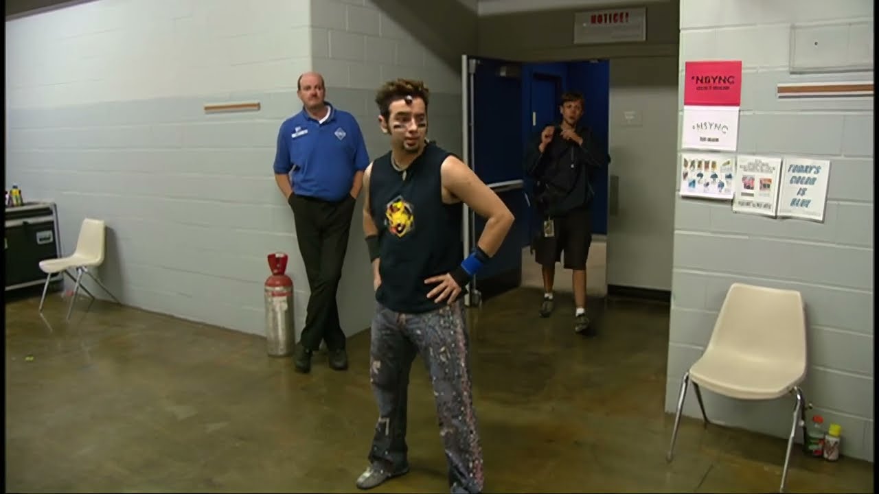 NSYNC - Live Pop Odyssey Tour - Intro [AI UPSCALED 4K 60 FPS] - YouTube