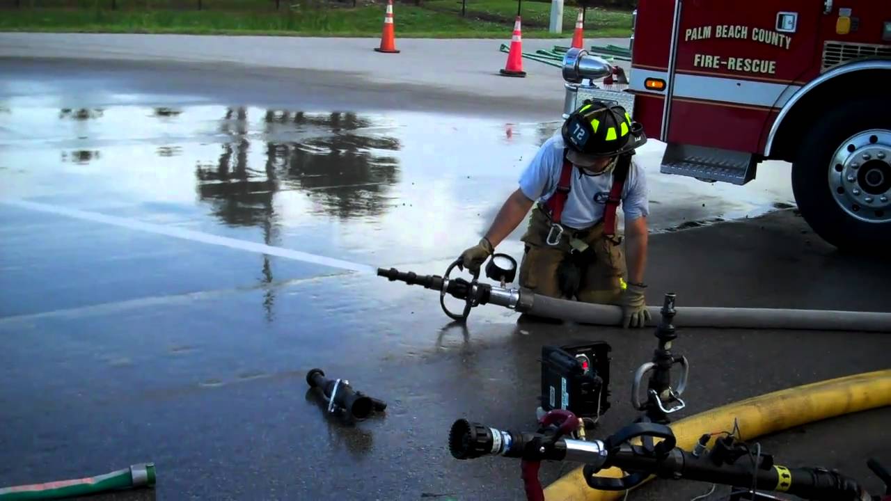 Flowing a Smooth Bore Handline with and without Stream Shaper - YouTube