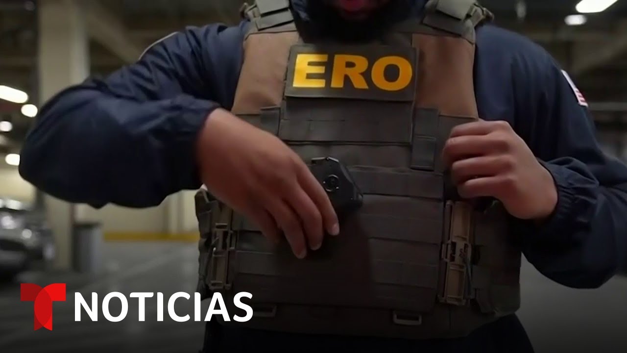 Agentes de ICE portarán cámaras corporales | Noticias Telemundo - YouTube