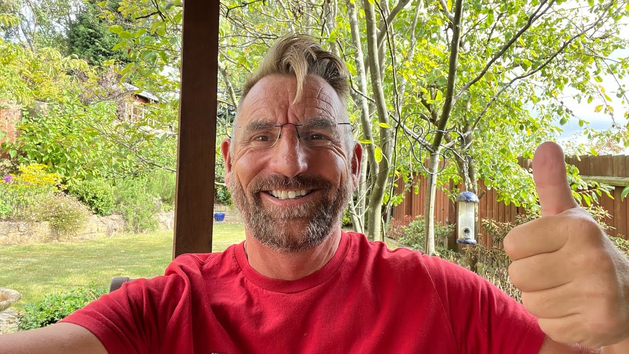 Trailer For Next Leaders Live, Tuesday 08:45 - with Matt Drew - YouTube