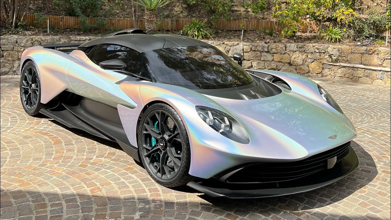 Je suis invité par ASTON MARTIN pour découvrir la VALHALLA 😱 - YouTube