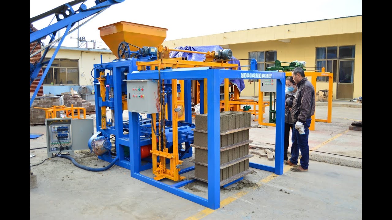 QT4 26 Semi automatic concrete block machine - YouTube