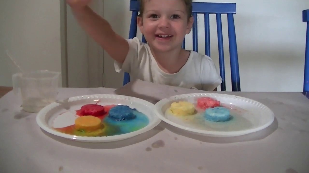 Fizzy Bricks Craft and Colours - YouTube