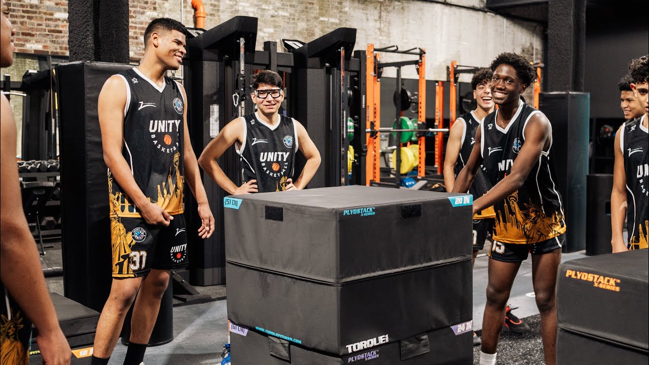 Testimonio sobre Unity Basketball - The New York experience camp - YouTube