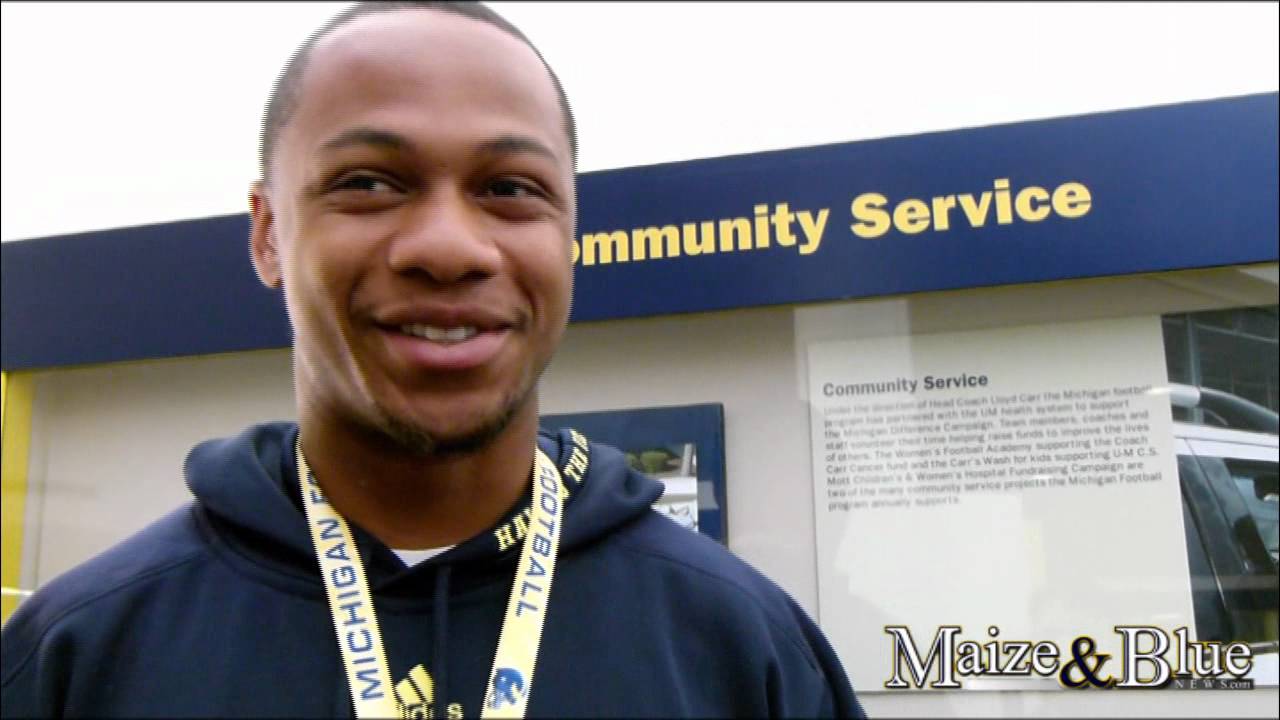 Roy Roundtree looks ahead to Illinois game - YouTube